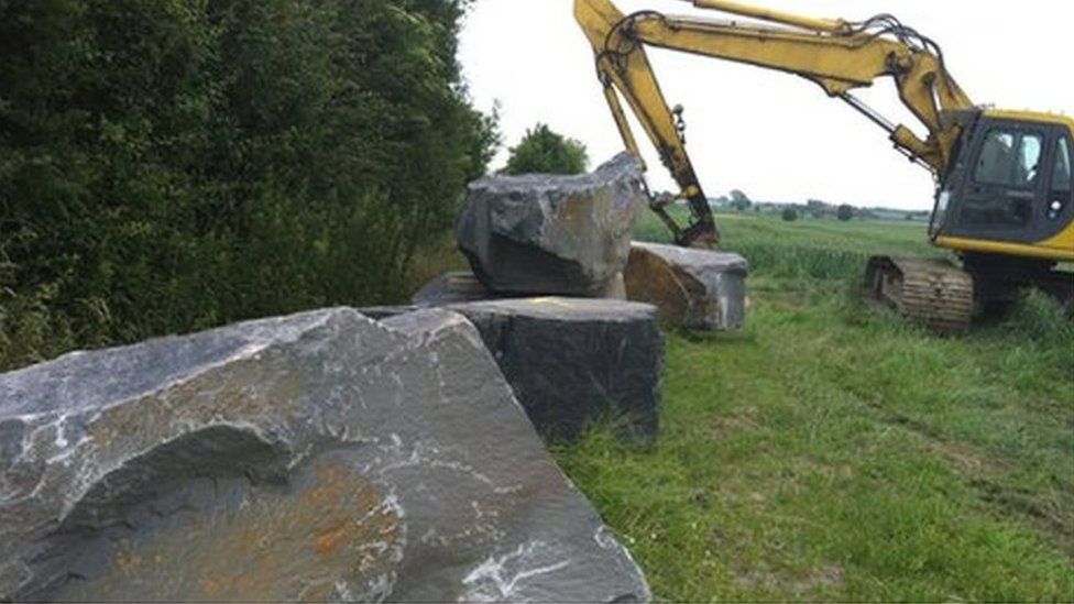 Welsh World War One memorial stones to be erected in Belgium - BBC News