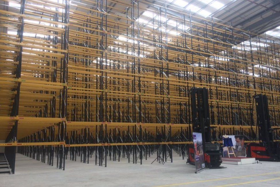 New £83m MoD centre in Donnington formally opened - BBC News