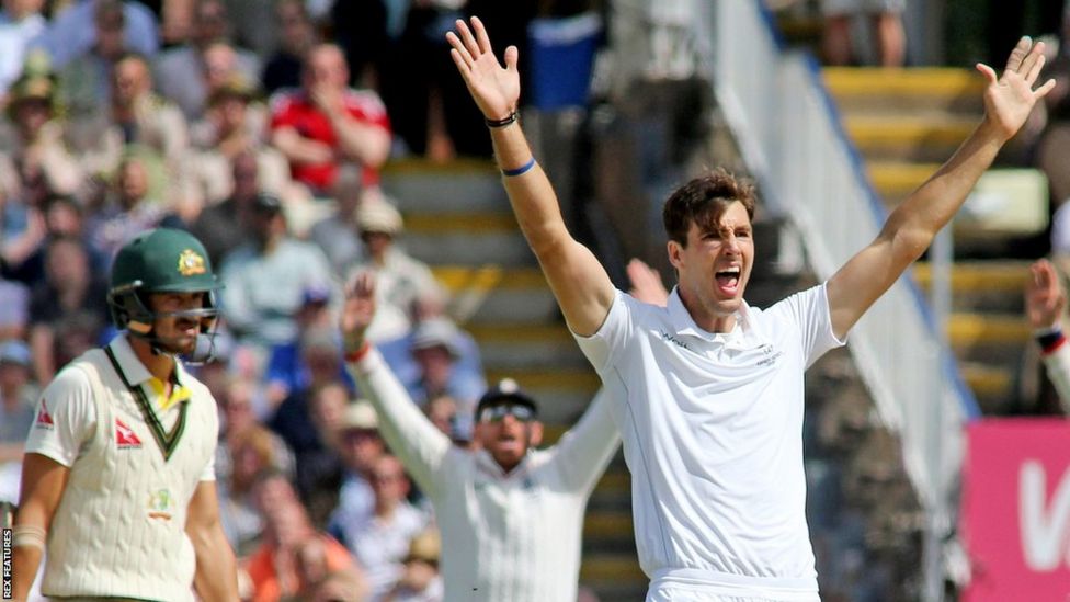 Steven Finn: Former England fast bowler announces retirement - BBC Sport
