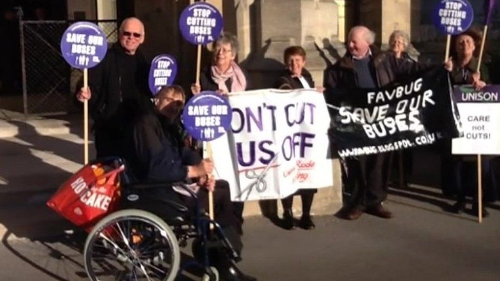 Protest over plans to cut subsidies to Somerset bus services - BBC News