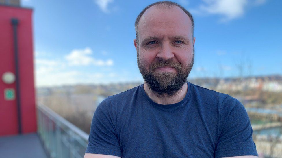 Carwyn James: 'Haeddu mwy o gydnabyddiaeth' - BBC Cymru Fyw