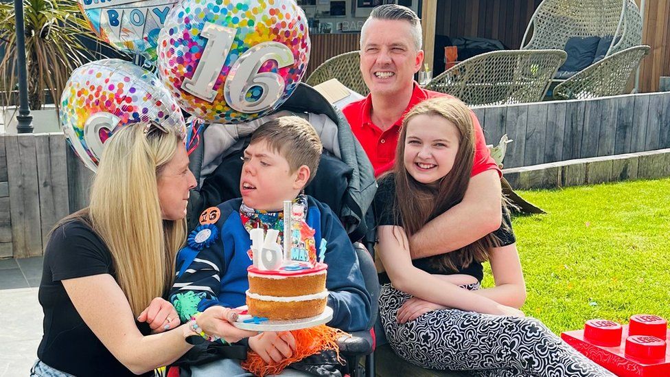 Mum who lost daughters to disease now helping others - BBC News