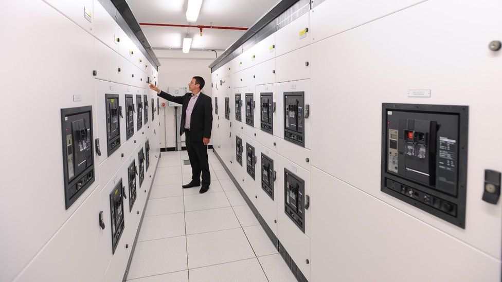 Cloud firm Iomart posts strong first-half results - BBC News