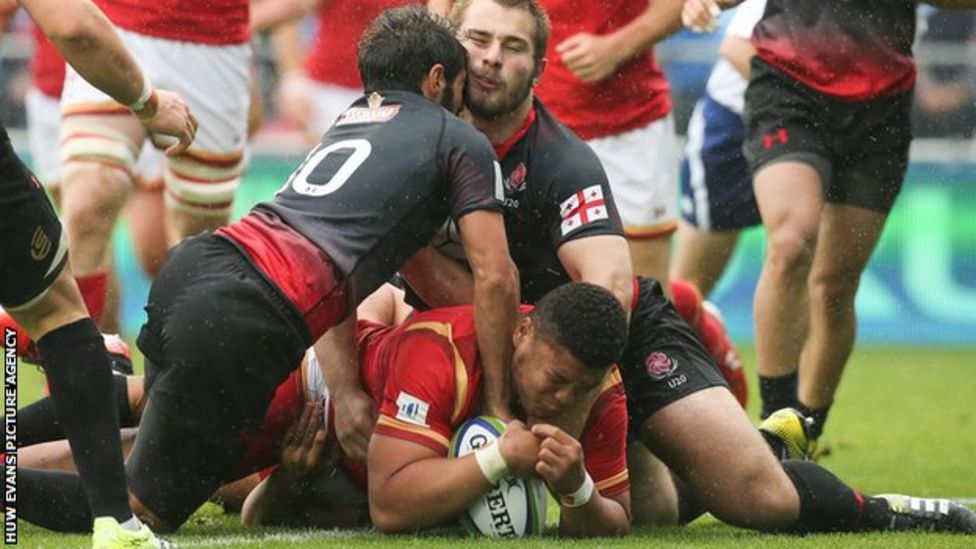 Wales v Georgia: Dragons prop Leon Brown's remarkable rise - BBC Sport