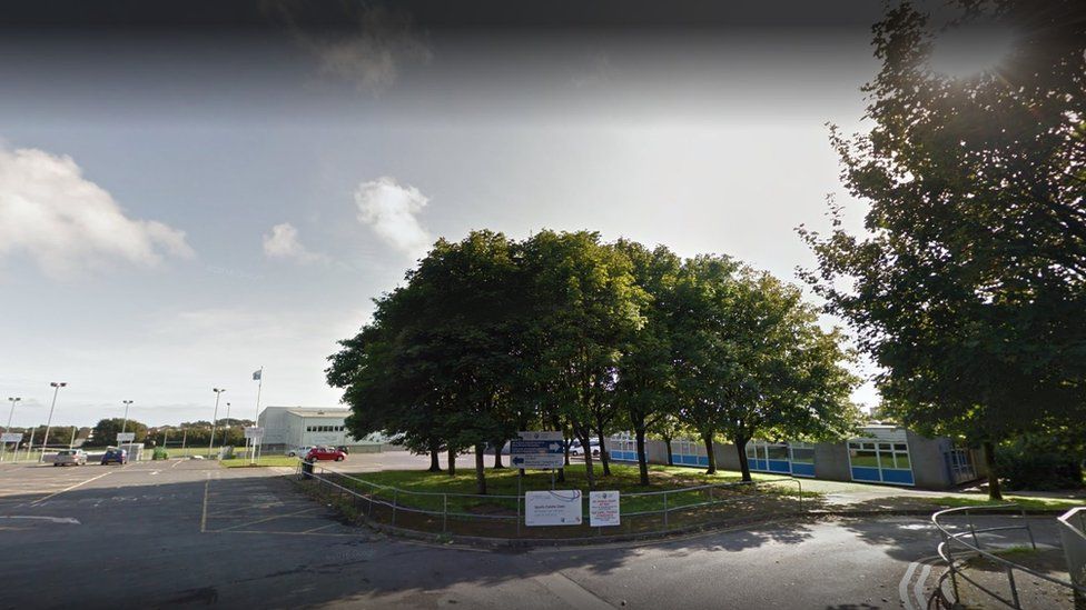 Storm damage shuts Swansea's Bishopston Comprehensive - BBC News