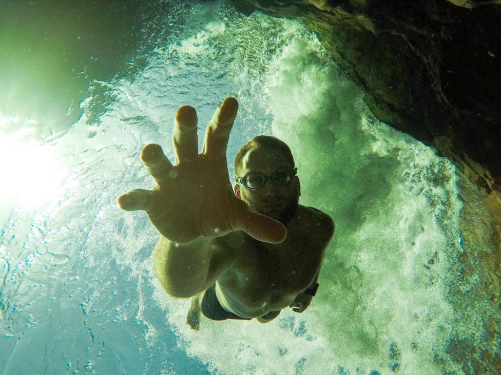Film-maker's passion for wild swimming - BBC News
