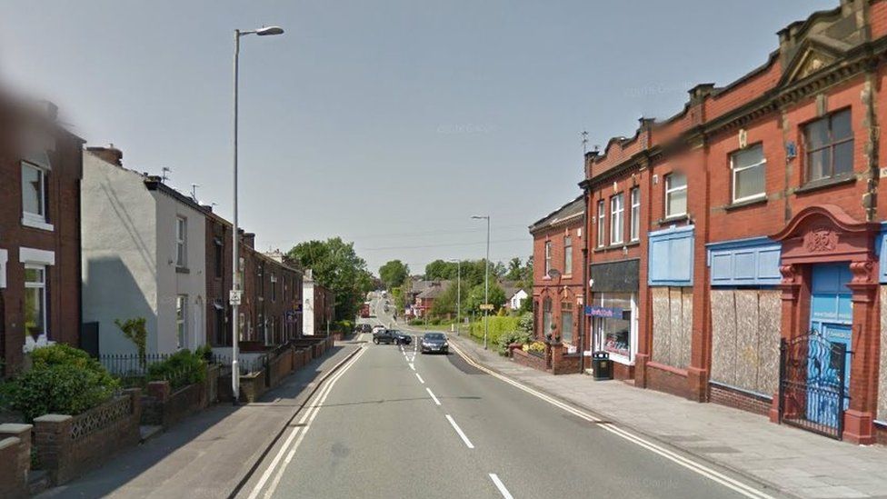 Man, 19, dies after being hit by car in Chadderton - BBC News