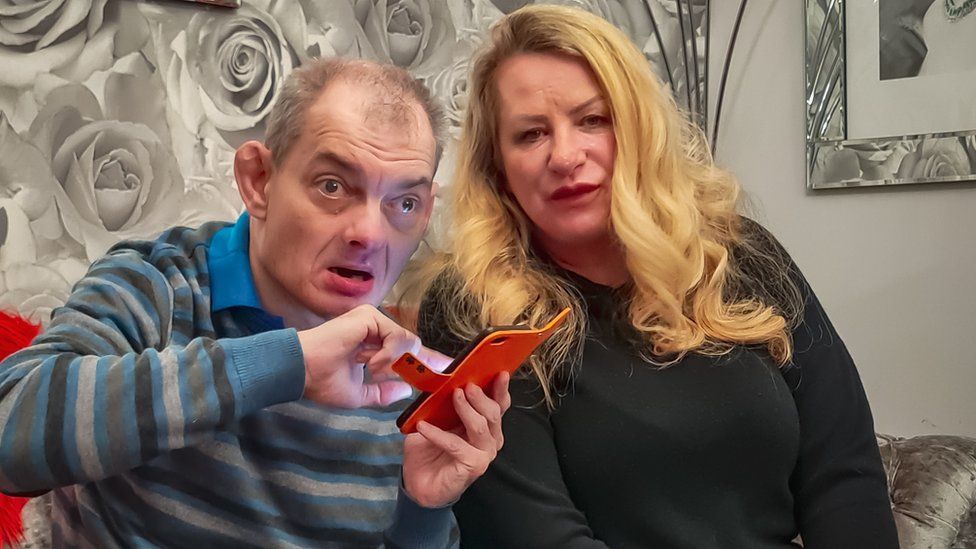 Census: Fewer unpaid carers than 10 years ago - BBC News