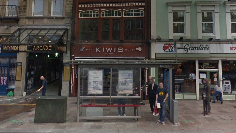 Man charged over Cardiff blade attack outside Kiwis bar - BBC News