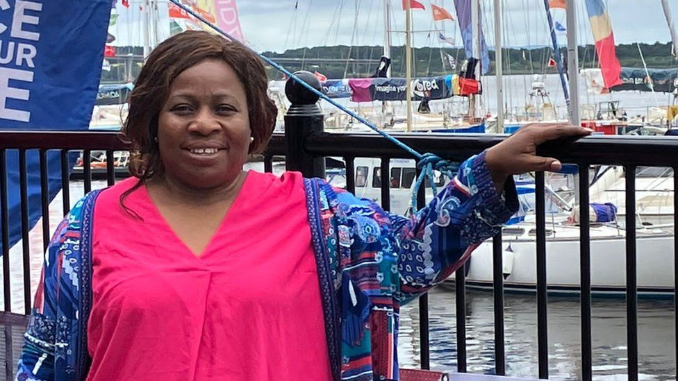 Racially abused nurse from Derry receives apology - BBC News