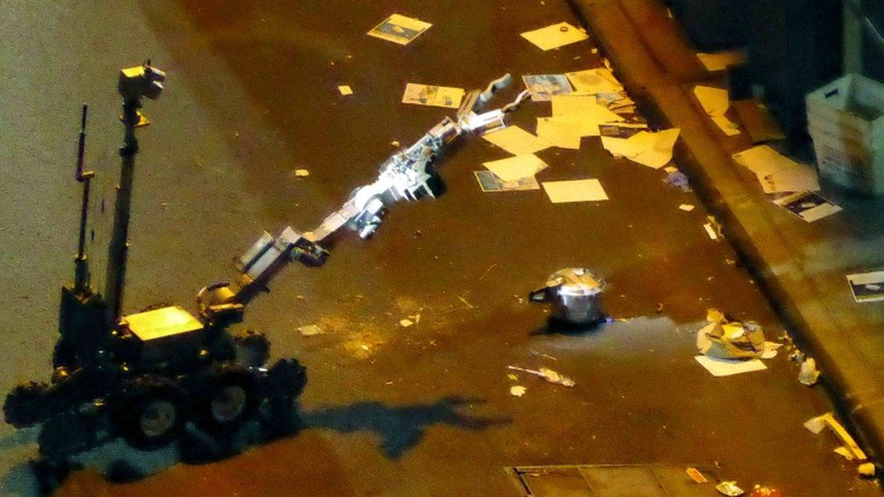 US terror blasts: How US forensic scientists examine bombs - BBC News