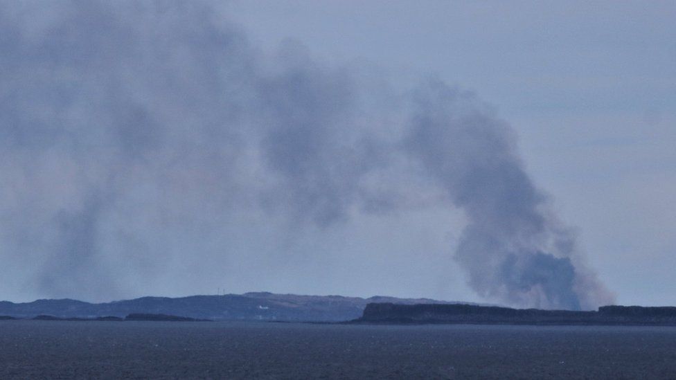 Couple lose home after fire on Isle of Coll - BBC News