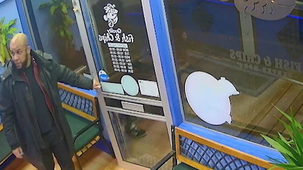 Westminster inquest: Khalid Masood 'sent kissing emoji' before attack ...