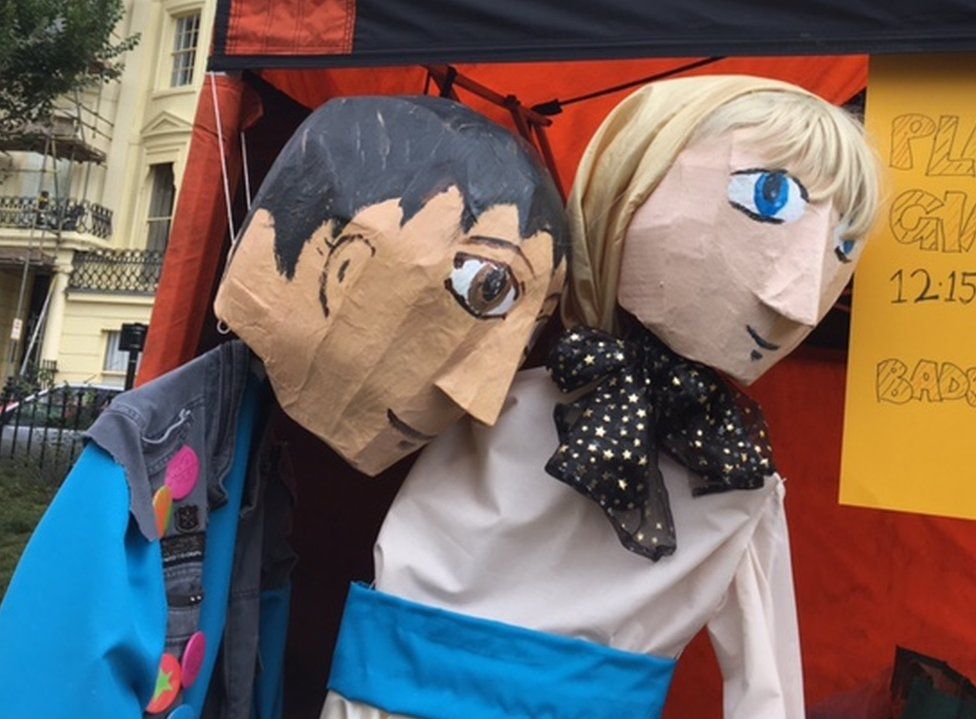 Your pictures: Puppets - BBC News