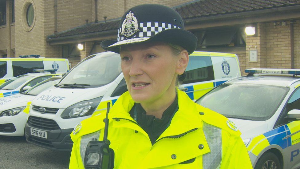 Raids target crime group behind £4.6m benefit fraud - BBC News