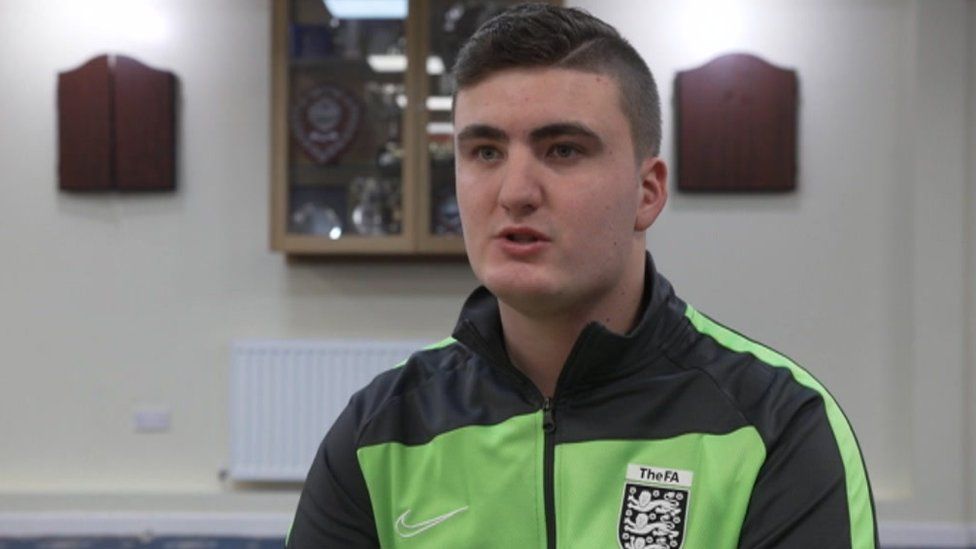 Worcestershire: Abused football referees blow full time - BBC News