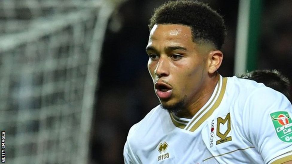 Sam Nombe: MK Dons striker signs new deal - BBC Sport