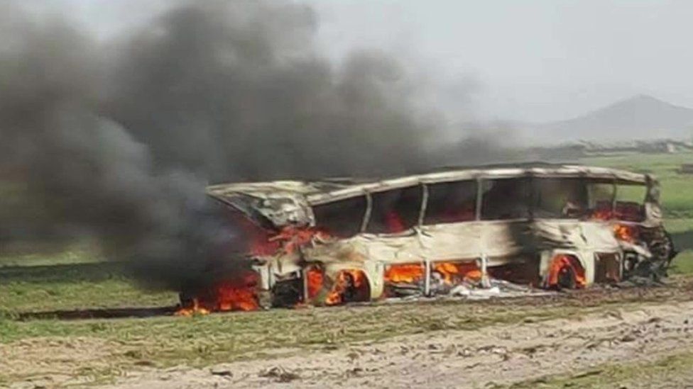 Kabul explosion: Foreign compound targeted by Taliban - BBC News