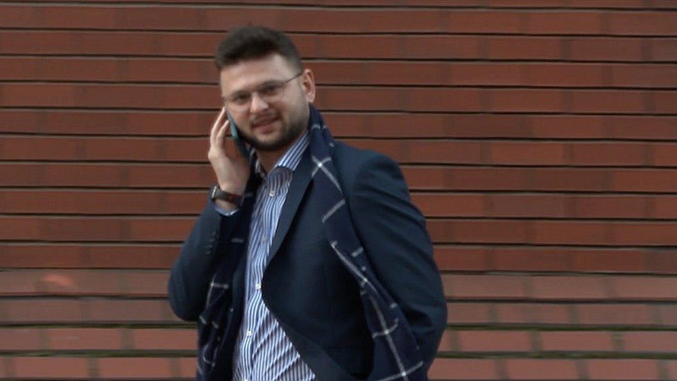 Jared O'Mara: Ex-MP was incompetent not dishonest, jury told - BBC News