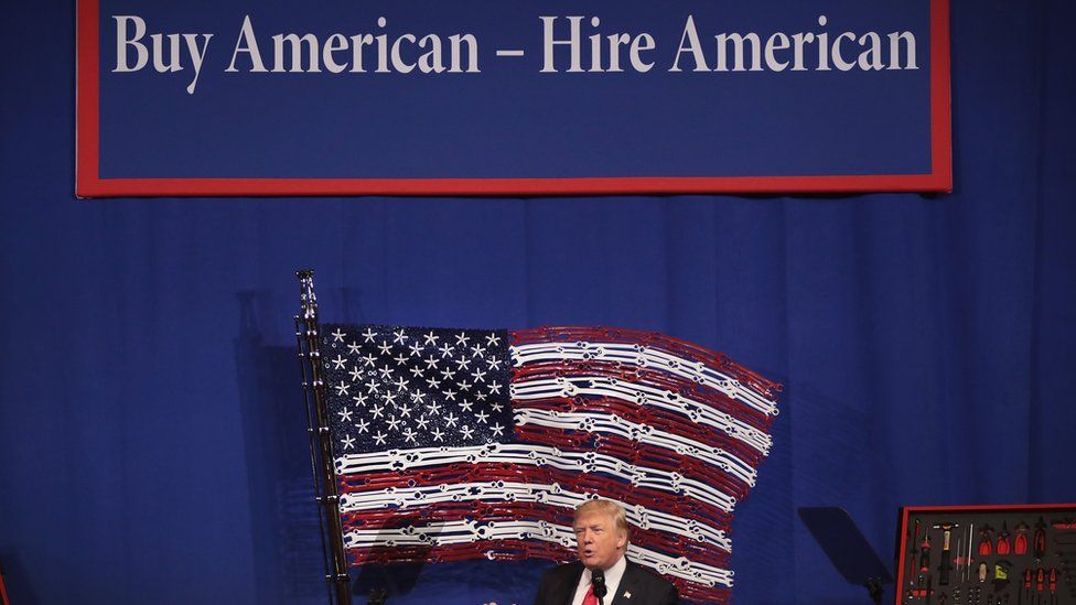 US's Foxconn subsidies stir debate - BBC News