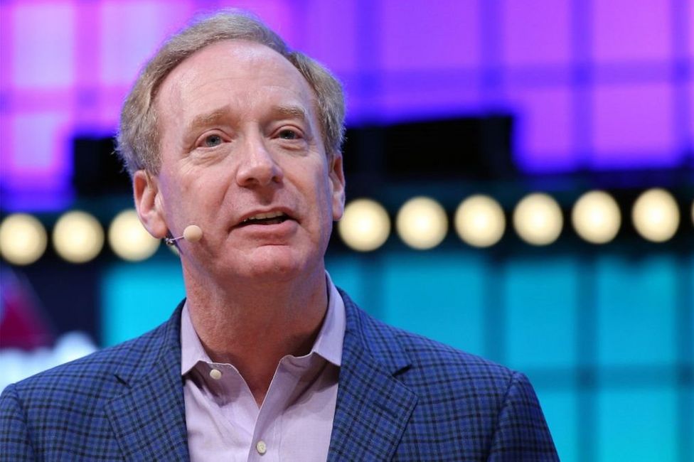 Huawei: Microsoft president seeks end to US tech ban - BBC News