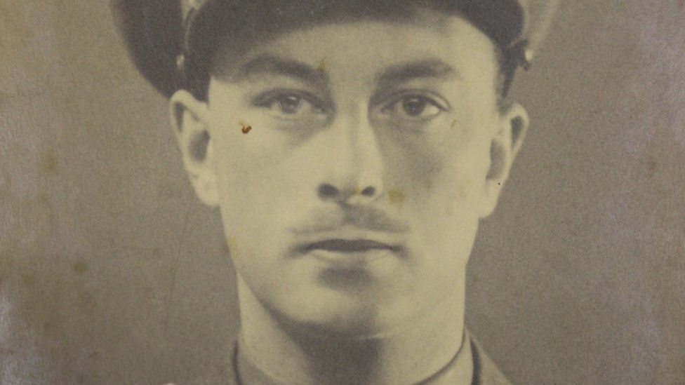 Rare triple WWII medal set snapped up by mystery buyer - BBC News