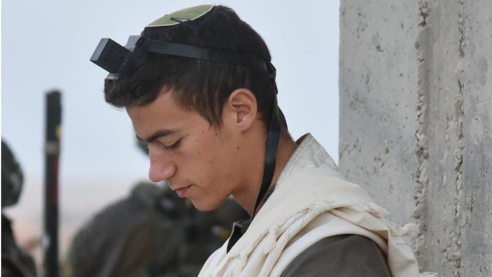 British-Israeli killed by Hamas, family says - BBC News