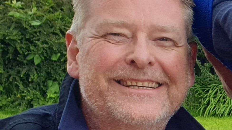 Man's family 'begged' for hospital visit before he died - BBC News