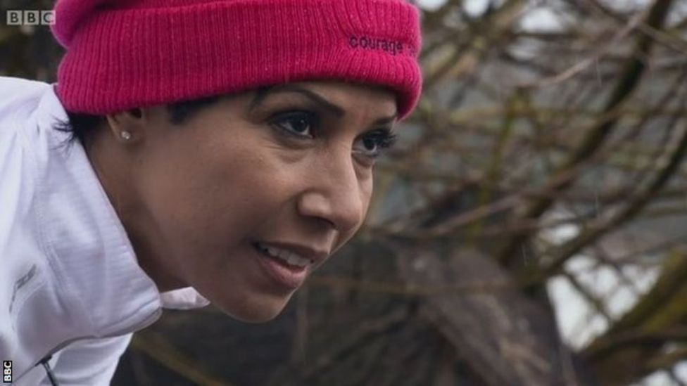 London Marathon 2016: Dame Kelly Holmes' latest challenge - BBC Sport