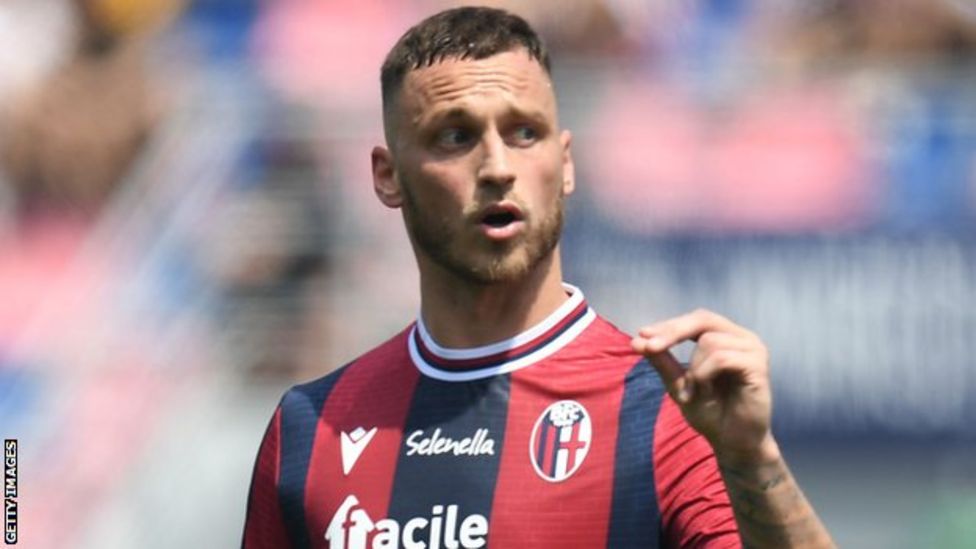 Marko Arnautovic: Manchester United keen on Austrian striker - BBC Sport