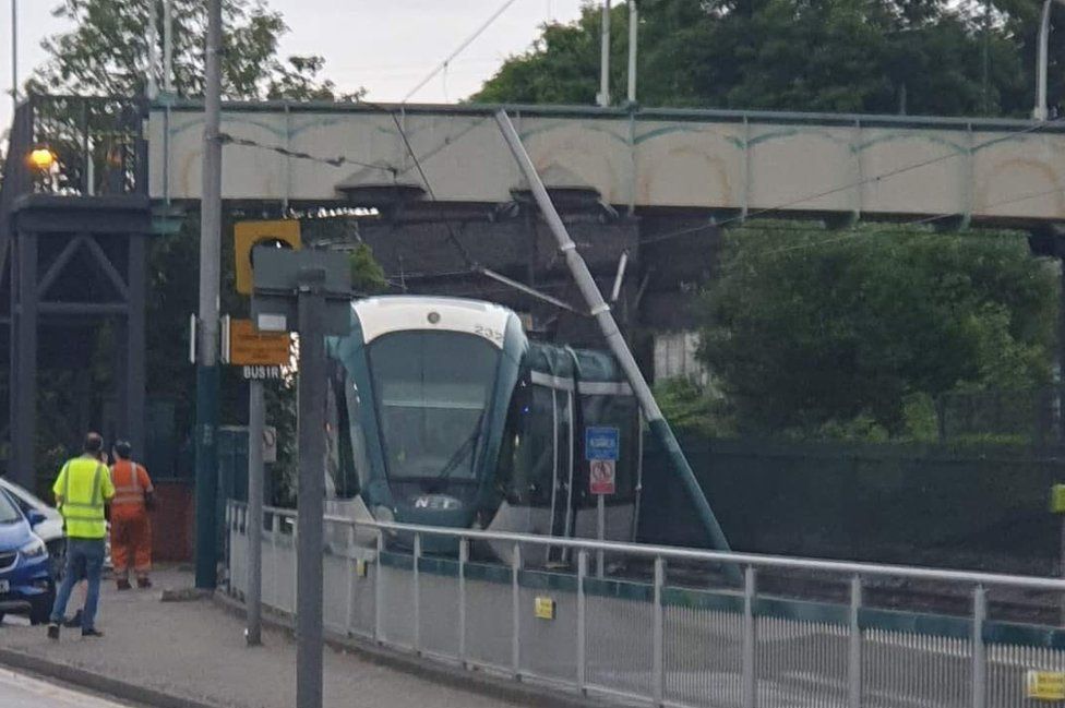 Nottingham tram services restored after crash repairs - BBC News