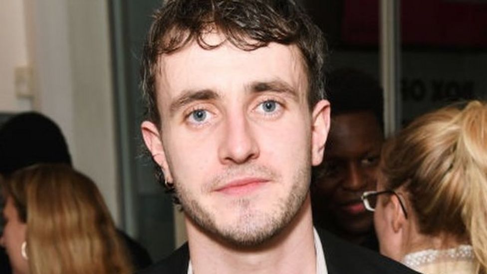 Olivier Awards 2023: Paul Mescal, Jodie Comer and Totoro triumph - BBC News