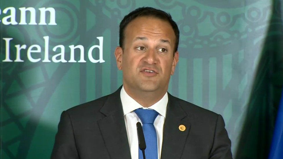 Leo Varadkar rejects 'goods only' Brexit deal - BBC News