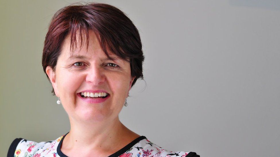 GCSEs 2016 - ask an expert - BBC News