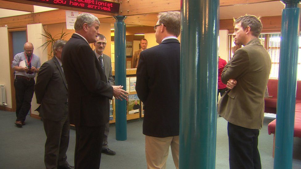 Robinson 'happy to see Wells take up post', says email - BBC News