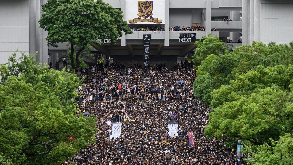 Hong Kong protests: Students in Hong Kong are boycotting classes - BBC ...
