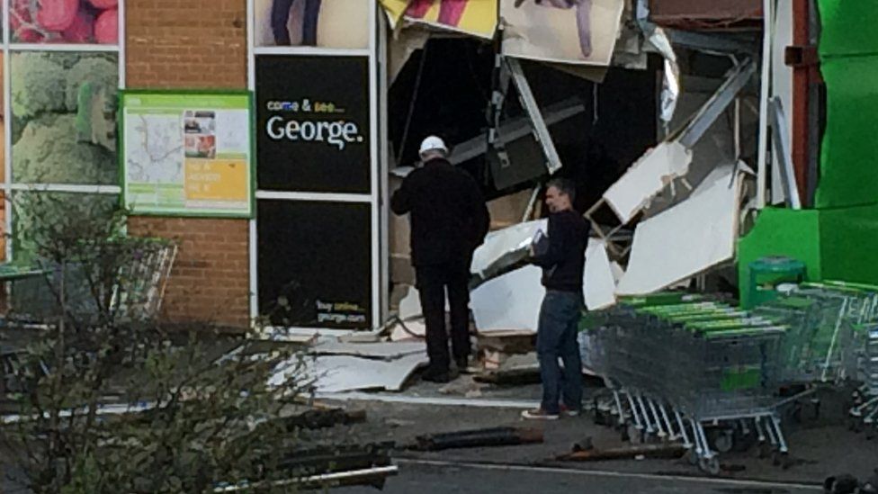 Tunbridge Wells Asda ram-raid: Digger used to steal cash machine - BBC News