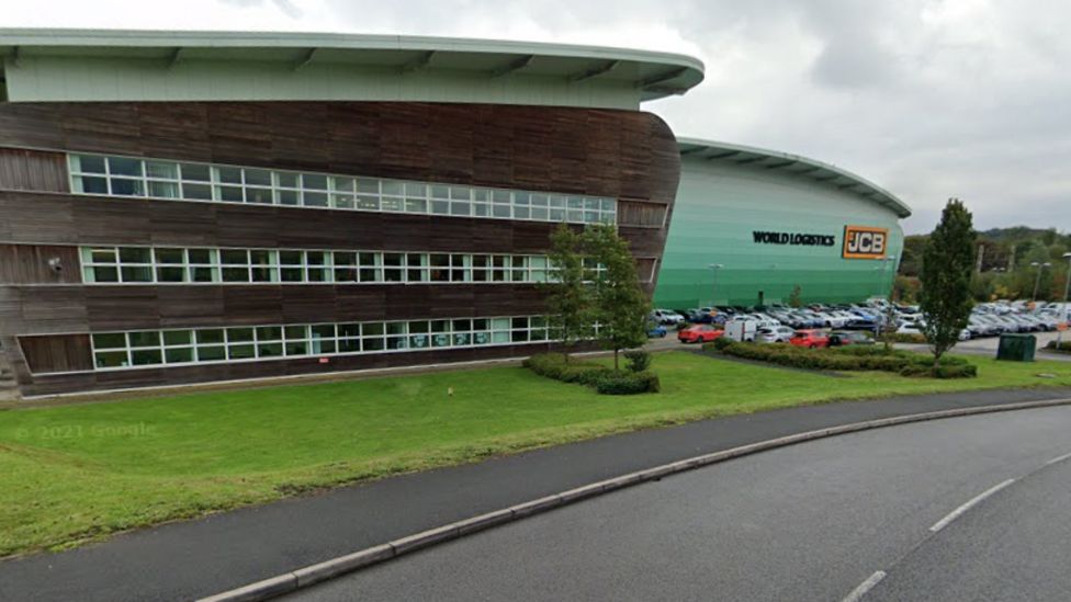 JCB set to move out of Stoke-on-Trent logistics hub - BBC News