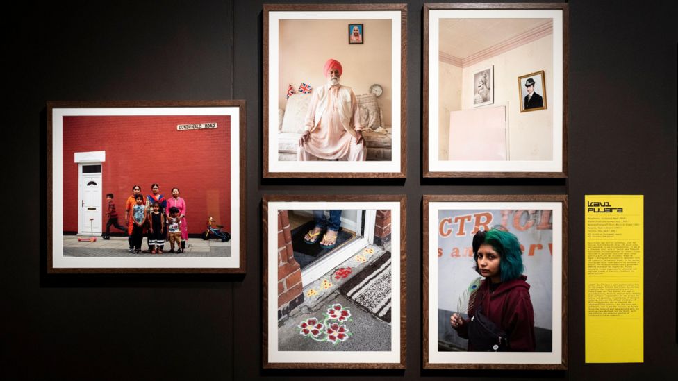 Working class communities exhibition on show in Coventry - BBC News