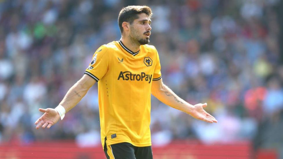 Wolves 1- 3 Liverpool: 'We have to grow up' - BBC Sport