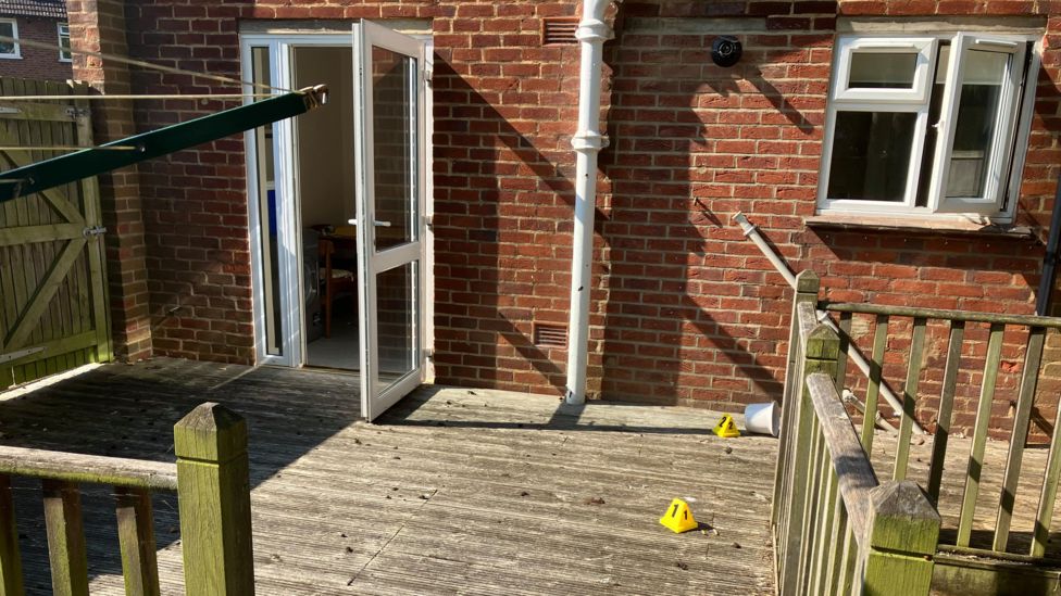 Cranfield terraced home turned into crime scene house - BBC News