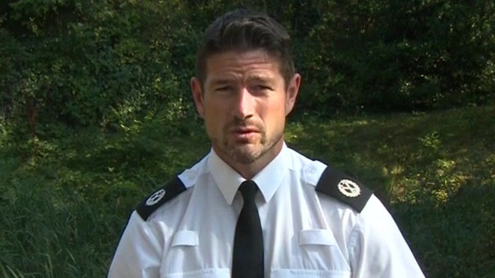 Police boss apologises to murdered woman's family - BBC News