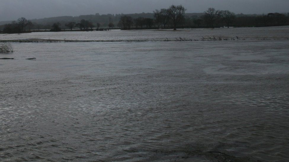 Heavy Rain Leads To Shropshire Flood Warning Bbc News