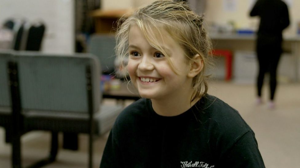 Autism: The touring exhibition showcasing talented young artists - BBC News