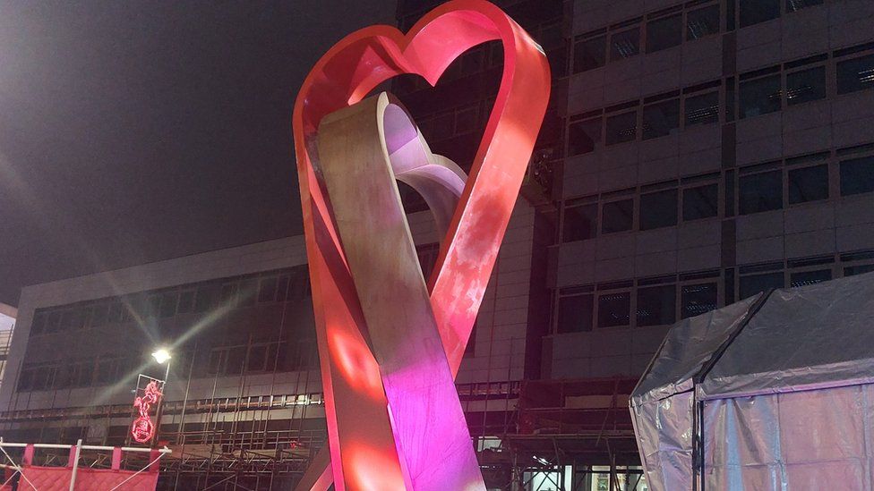 World Aids Day: Memorial sculpture unveiled in Birmingham - BBC News