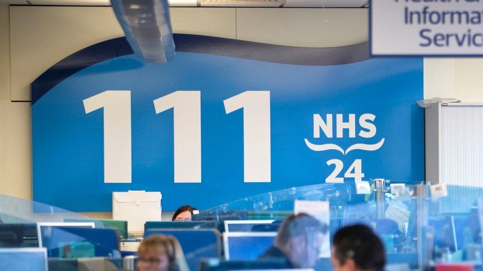 Devon NHS 111 operator 'confident on improving services' - BBC News