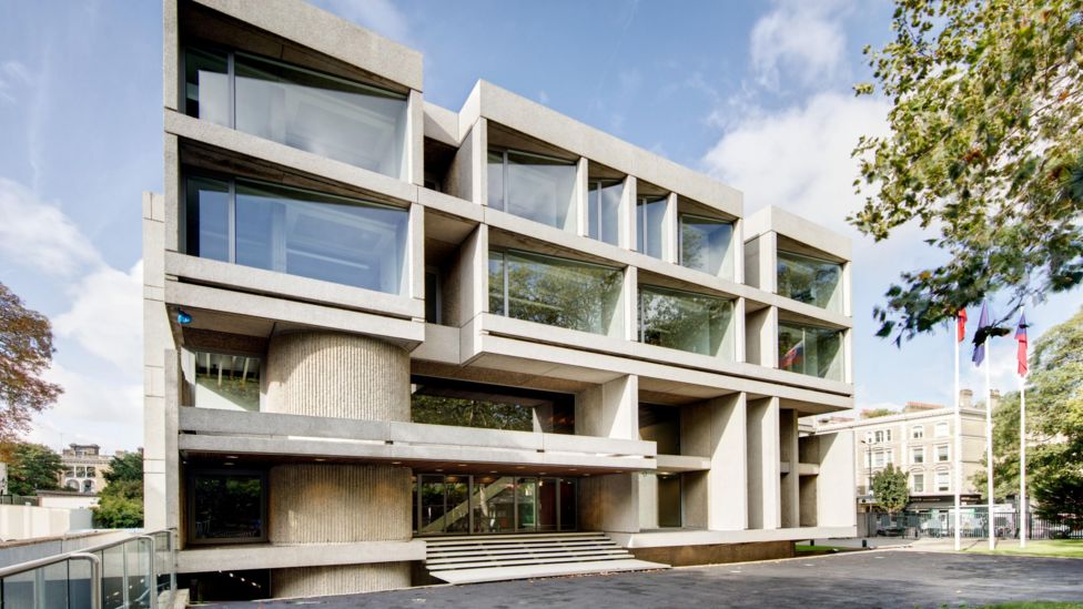 Over 70 London projects shortlisted in architecture awards - BBC News