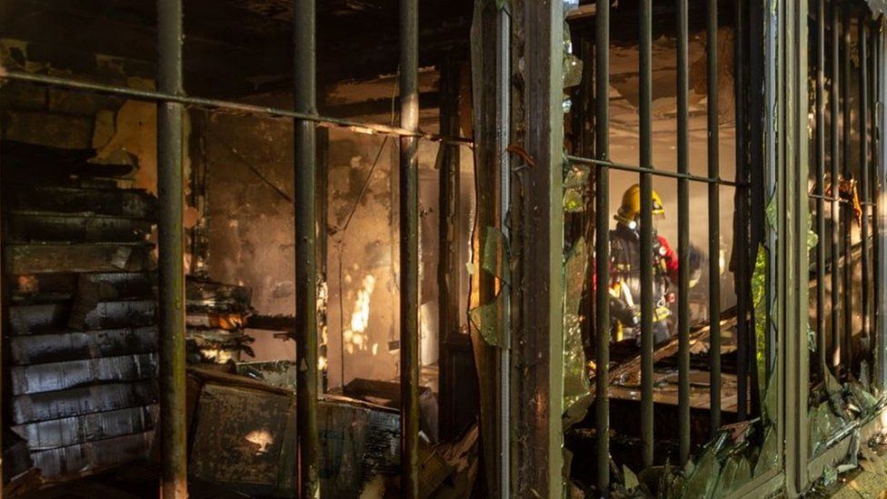 West Bromwich fire: Severe blaze at industrial unit - BBC News