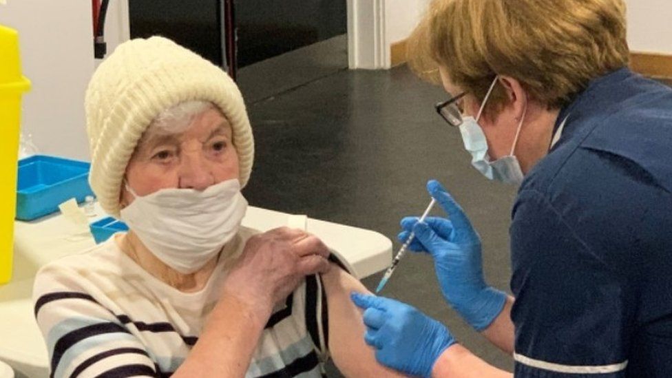 Covid vaccine: Doncaster woman says turning down jab 'would be silly ...