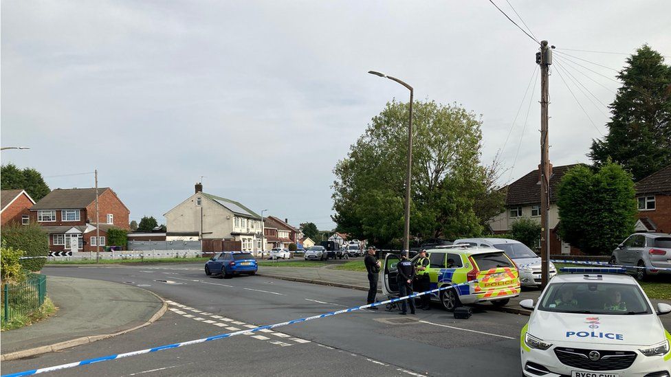 Man arrested after armed siege at Wolverhampton property - BBC News
